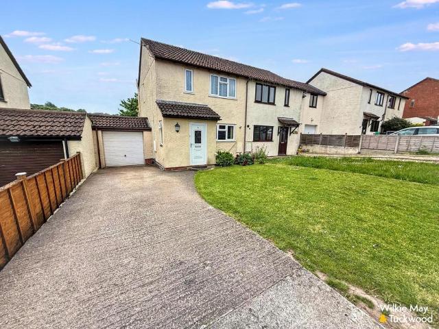 2 bedroom semi detached house for sale