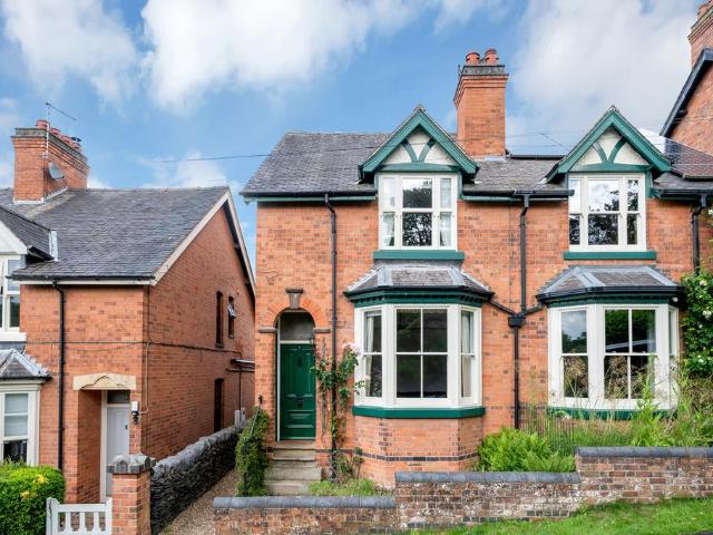 2 bedroom semi detached house for sale