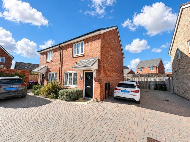 2 bedroom semi detached house for sale
