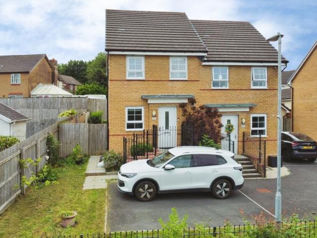 2 bedroom semi detached house for sale