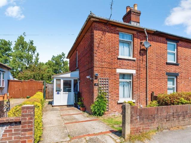 2 bedroom semi detached house for sale