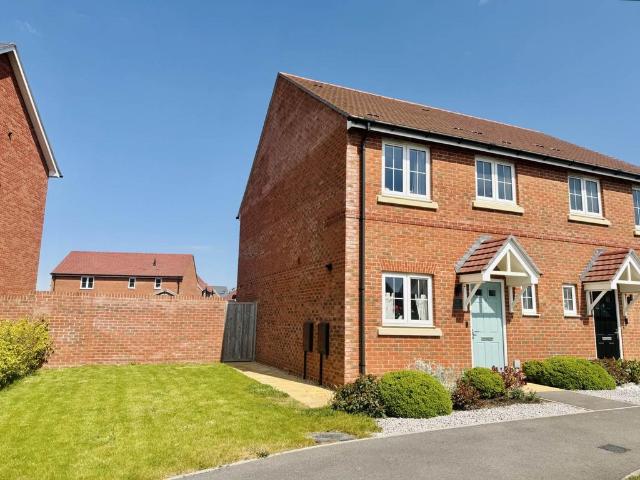 2 bedroom semi detached house for sale