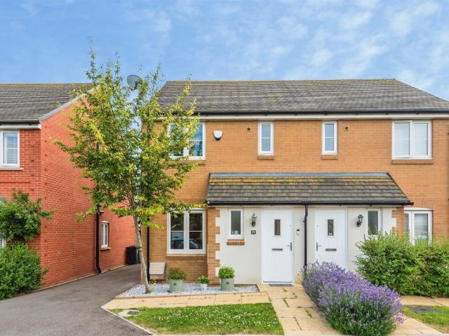 2 bedroom semi detached house for sale
