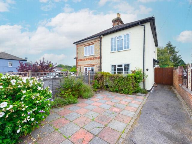 2 bedroom semi detached house for sale