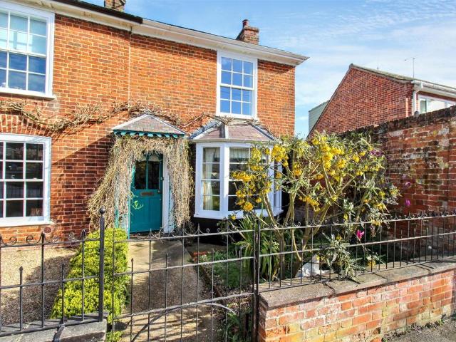 2 bedroom semi detached house for sale