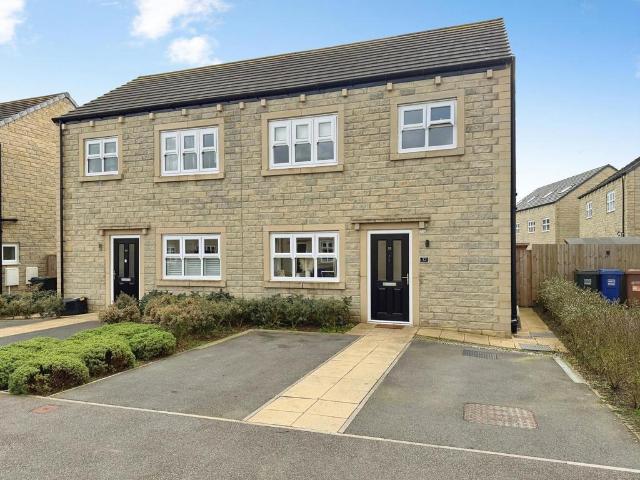 2 bedroom semi detached house for sale