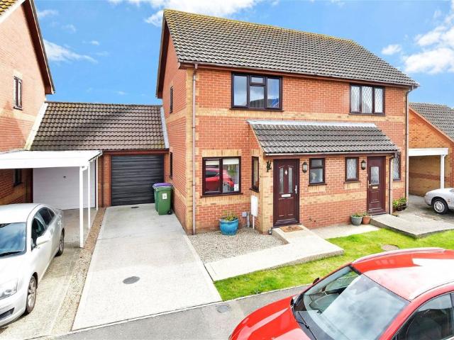2 bedroom semi detached house for sale