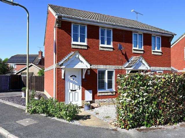 2 bedroom semi detached house for sale