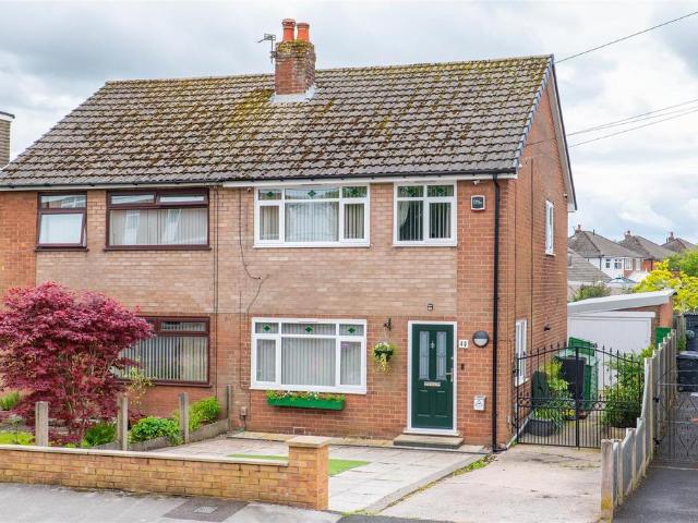 2 bedroom semi detached house for sale