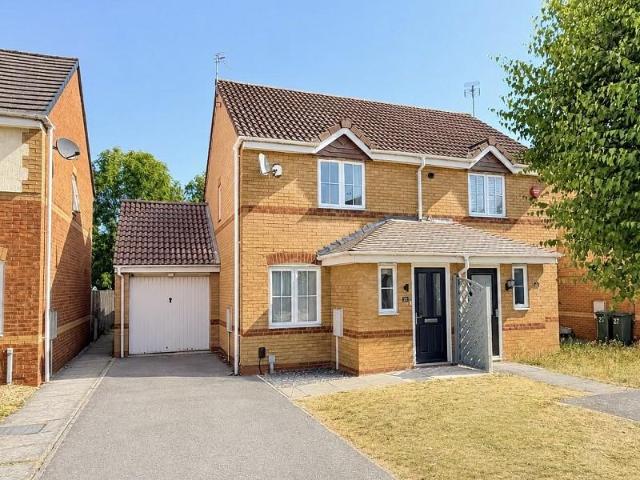 2 bedroom semi detached house for sale