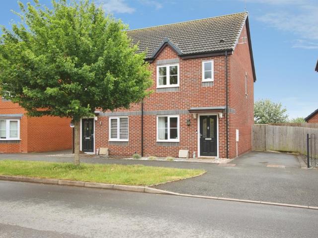 2 bedroom semi detached house for sale