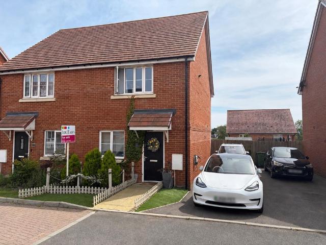 2 bedroom semi detached house for sale