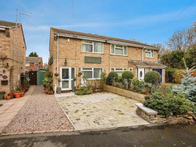 2 bedroom semi detached house for sale