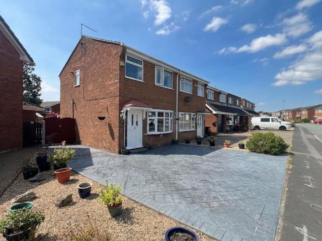 2 bedroom semi detached house for sale