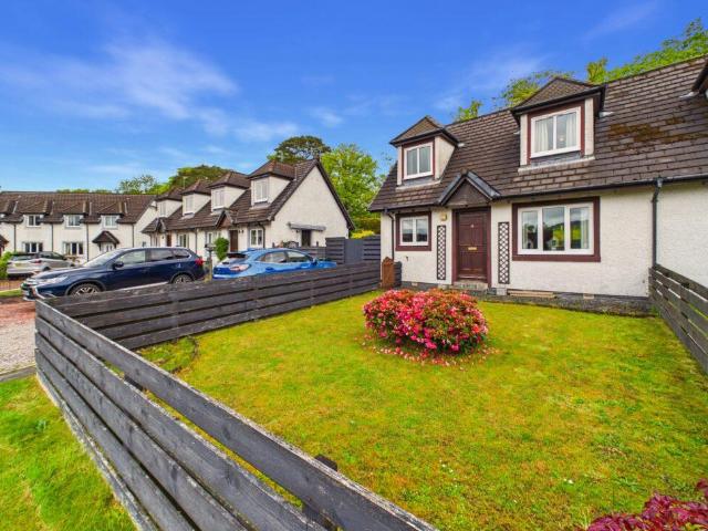 2 bedroom semi detached house for sale