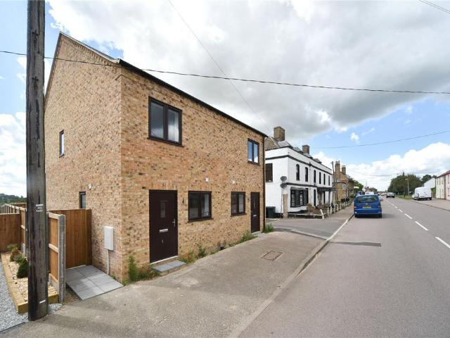 2 bedroom semi detached house for sale