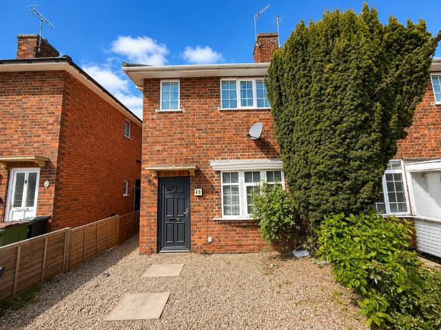 2 bedroom semi detached house for sale