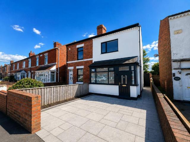 2 bedroom semi detached house for sale