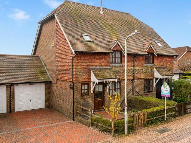 2 bedroom semi detached house for sale