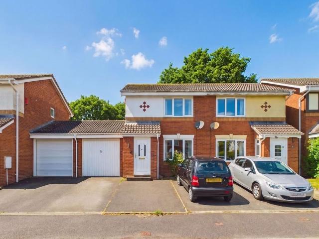 2 bedroom semi detached house for sale