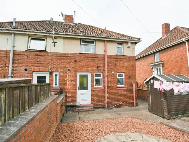 2 bedroom semi detached house for sale