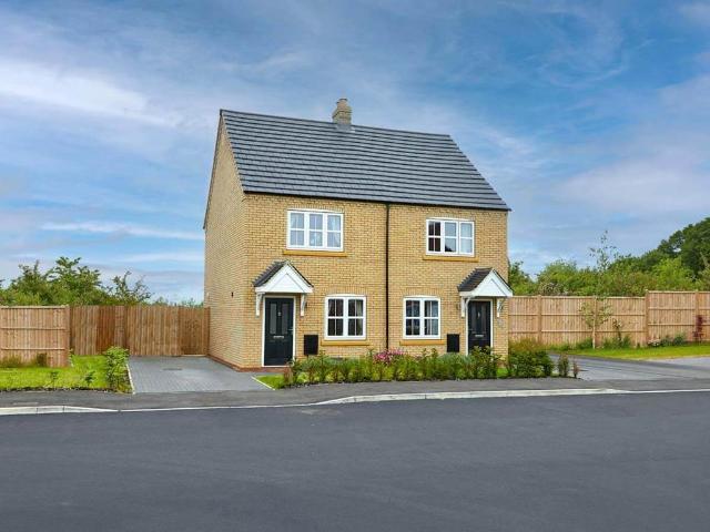 2 bedroom semi detached house for sale