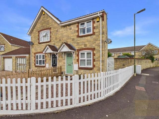 2 bedroom semi detached house for sale