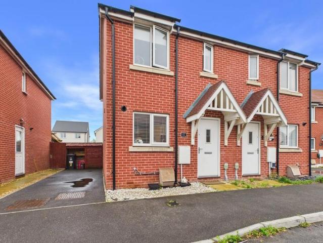 2 bedroom semi detached house for sale