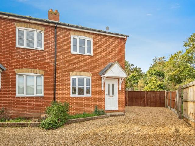 2 bedroom semi detached house for sale