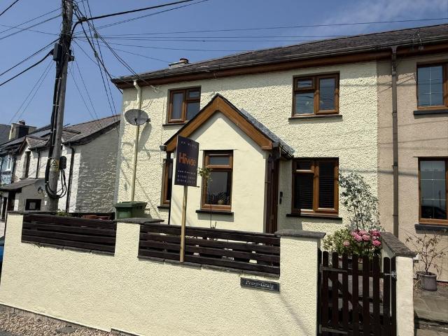 2 bedroom semi detached house for sale