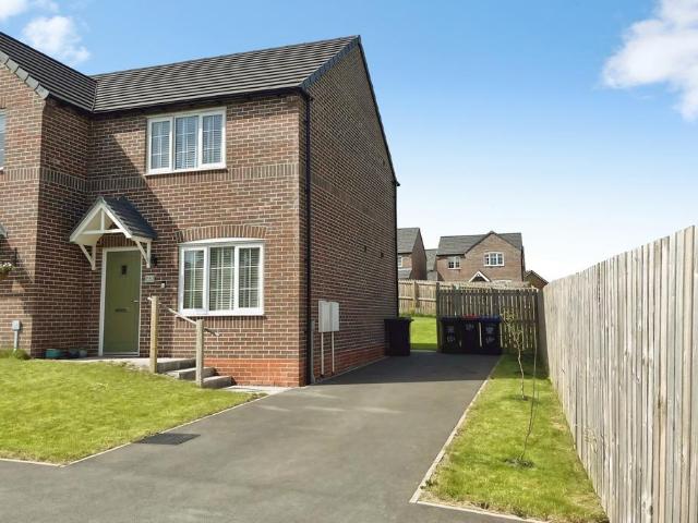 2 bedroom semi detached house for sale