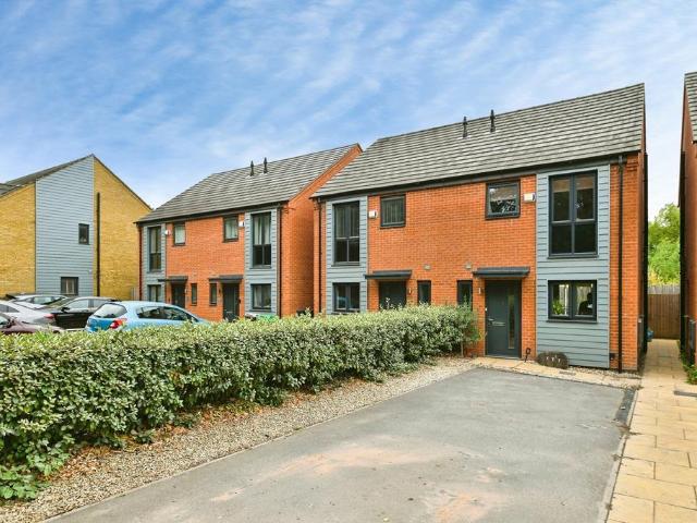 2 bedroom semi detached house for sale