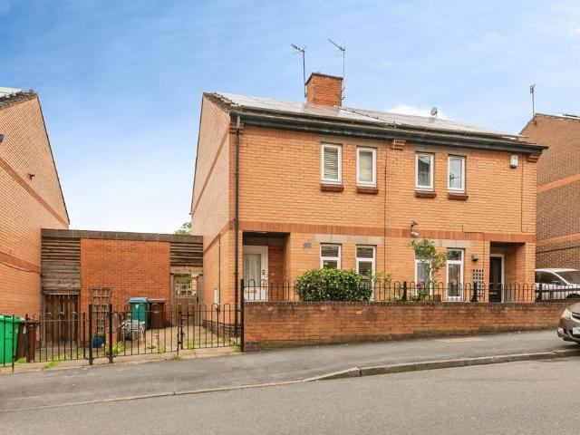 2 bedroom semi detached house for sale