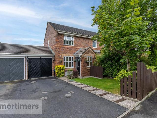 2 bedroom semi detached house for sale