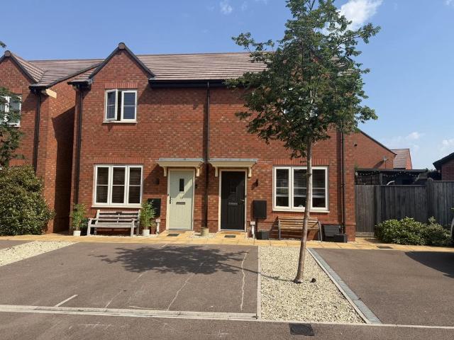 2 bedroom semi detached house for sale