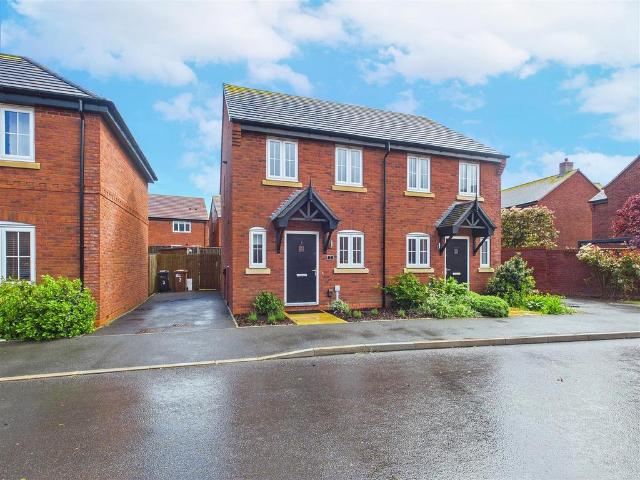 2 bedroom semi detached house for sale