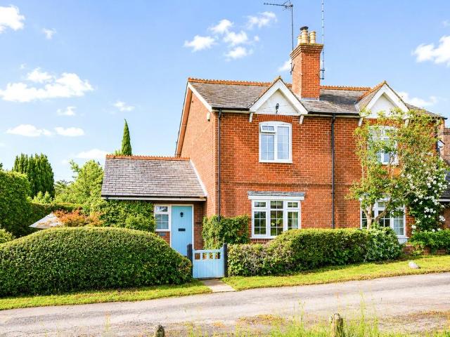 2 bedroom semi detached house for sale