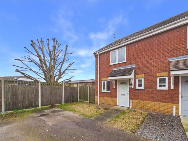 2 bedroom semi detached house for sale