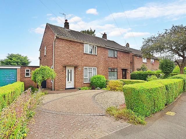 2 bedroom semi detached house for sale