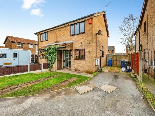 2 bedroom semi detached house for sale