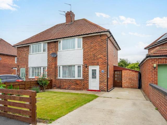 2 bedroom semi detached house for sale