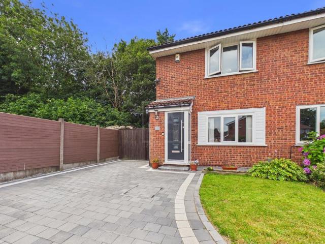 2 bedroom semi detached house for sale