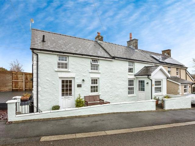 2 bedroom semi detached house for sale