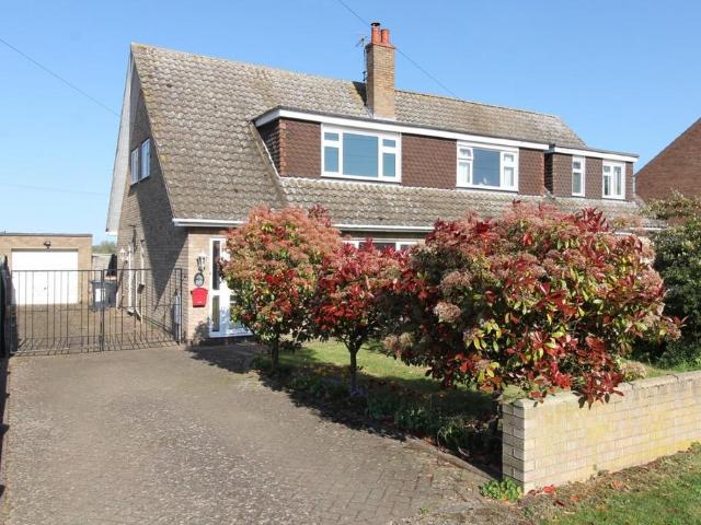 2 bedroom semi detached house for sale