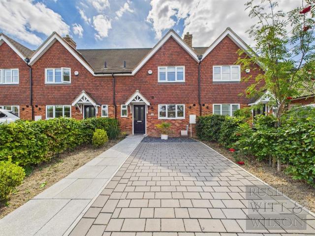 2 bedroom semi detached house for sale