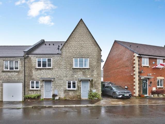2 bedroom semi detached house for sale