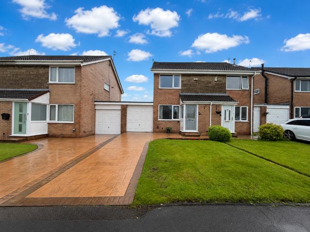 2 bedroom semi detached house for sale