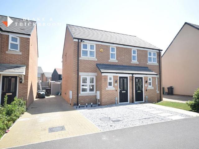 2 bedroom semi detached house for sale