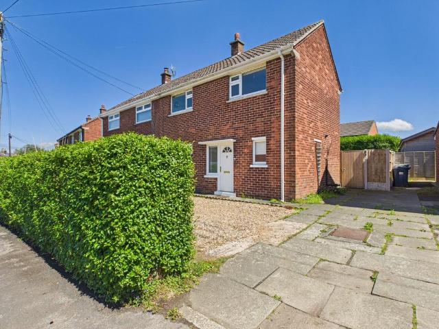 2 bedroom semi detached house for sale