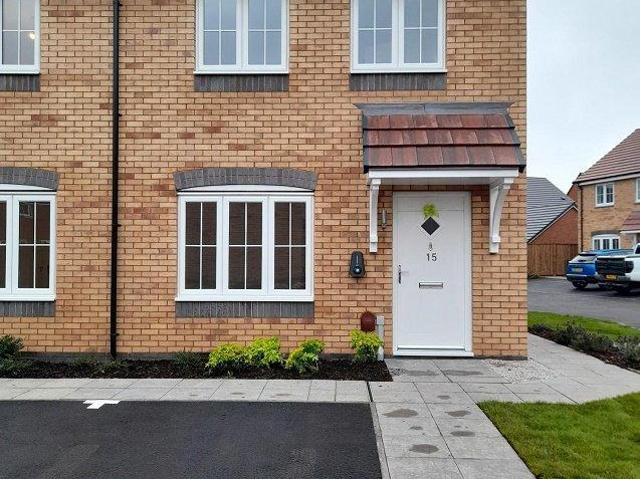 2 bedroom semi detached house for sale